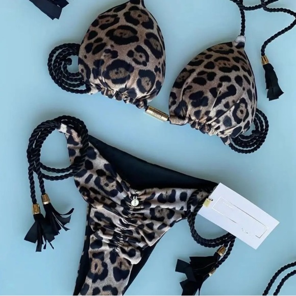 kelzposh | Swim | Leopard Print Scrunched Booty Twist String Bikini ...